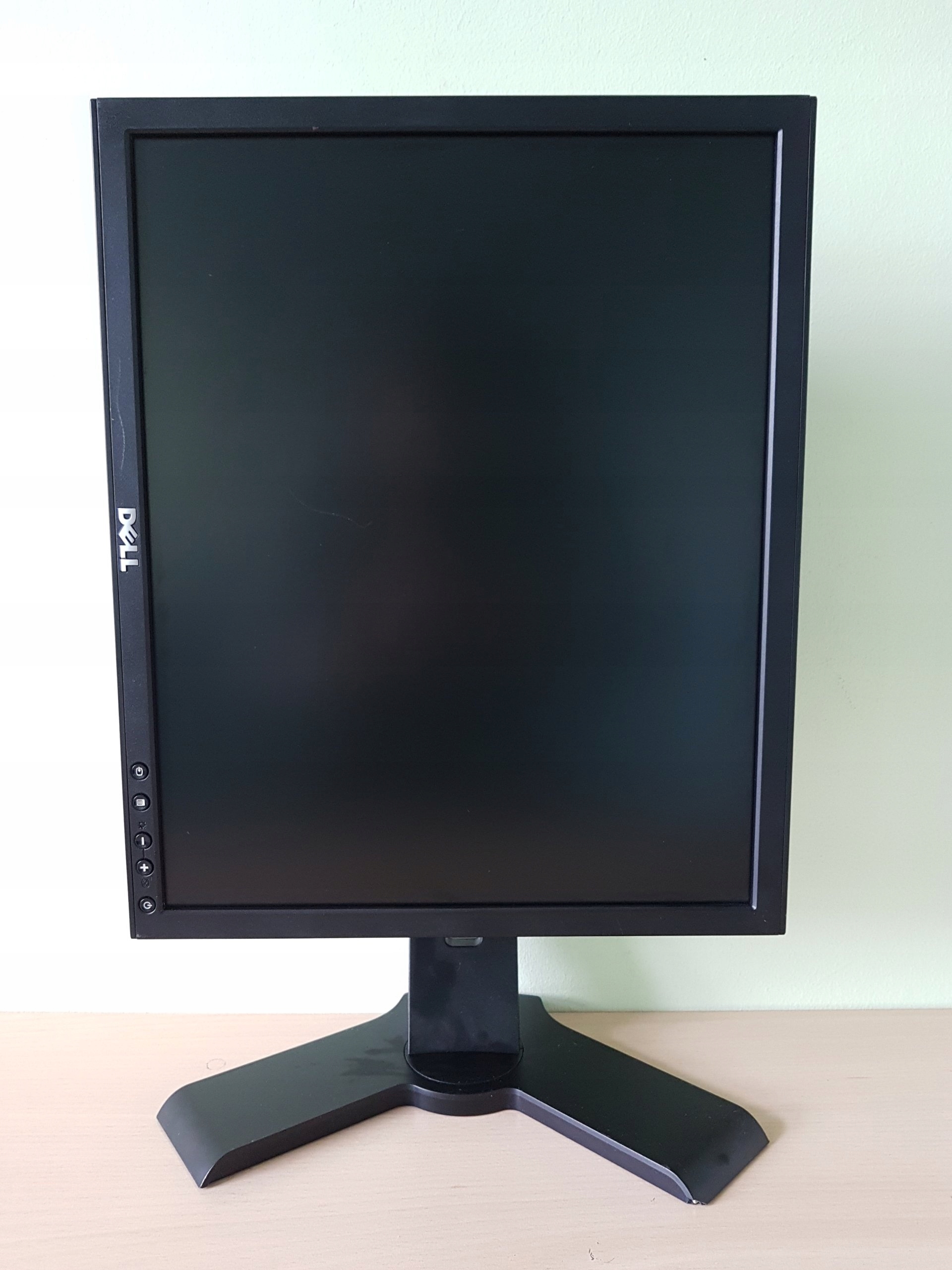 Monitor Dell P190Sb Pivot 19'' PIVOT TN FV GW - 7020325987 - oficjalne ...