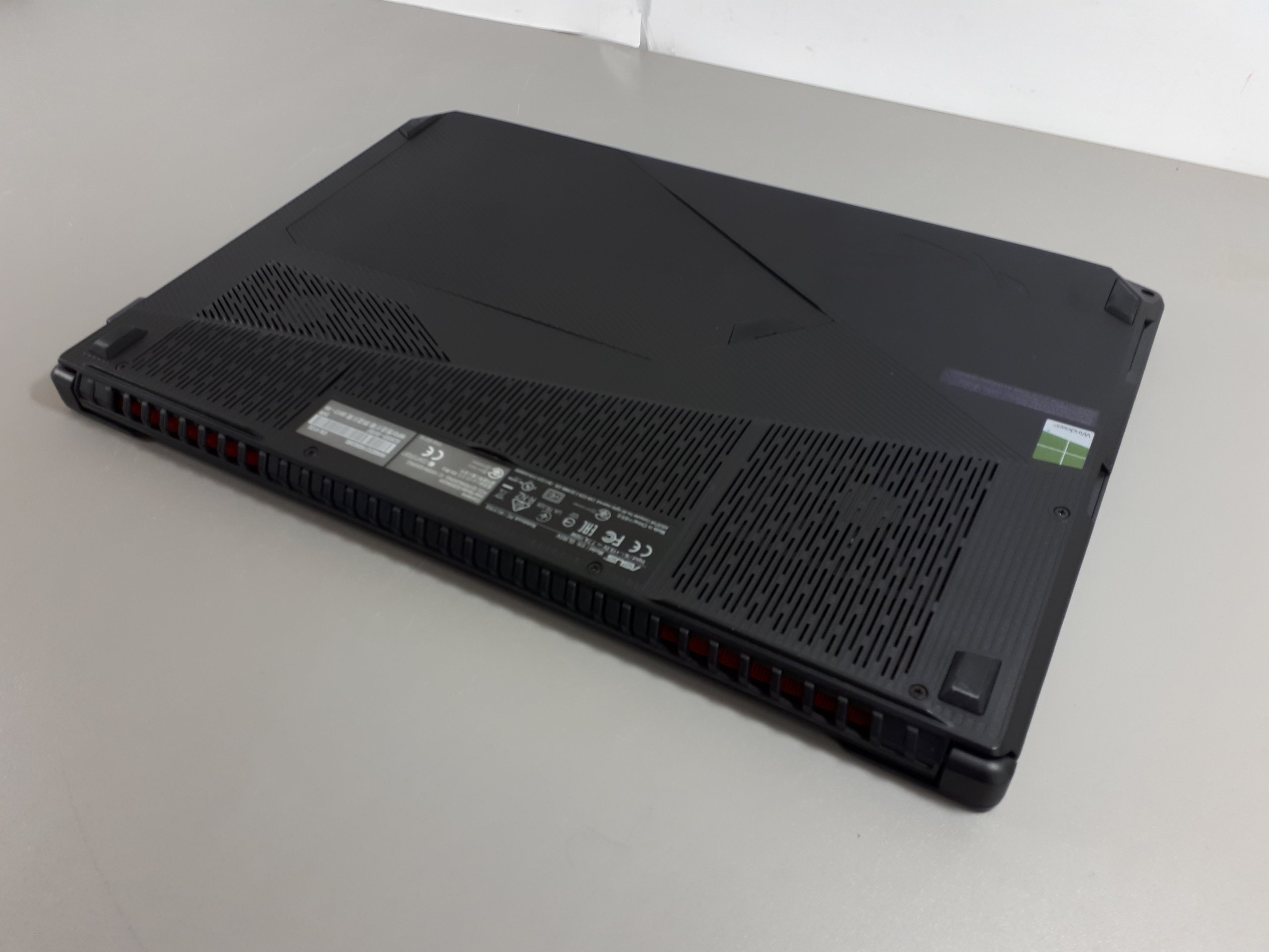 ASUS ROG STRIX GL503V GL503VD-E4136T KOMPLET - 7325230124 - oficjalne ...