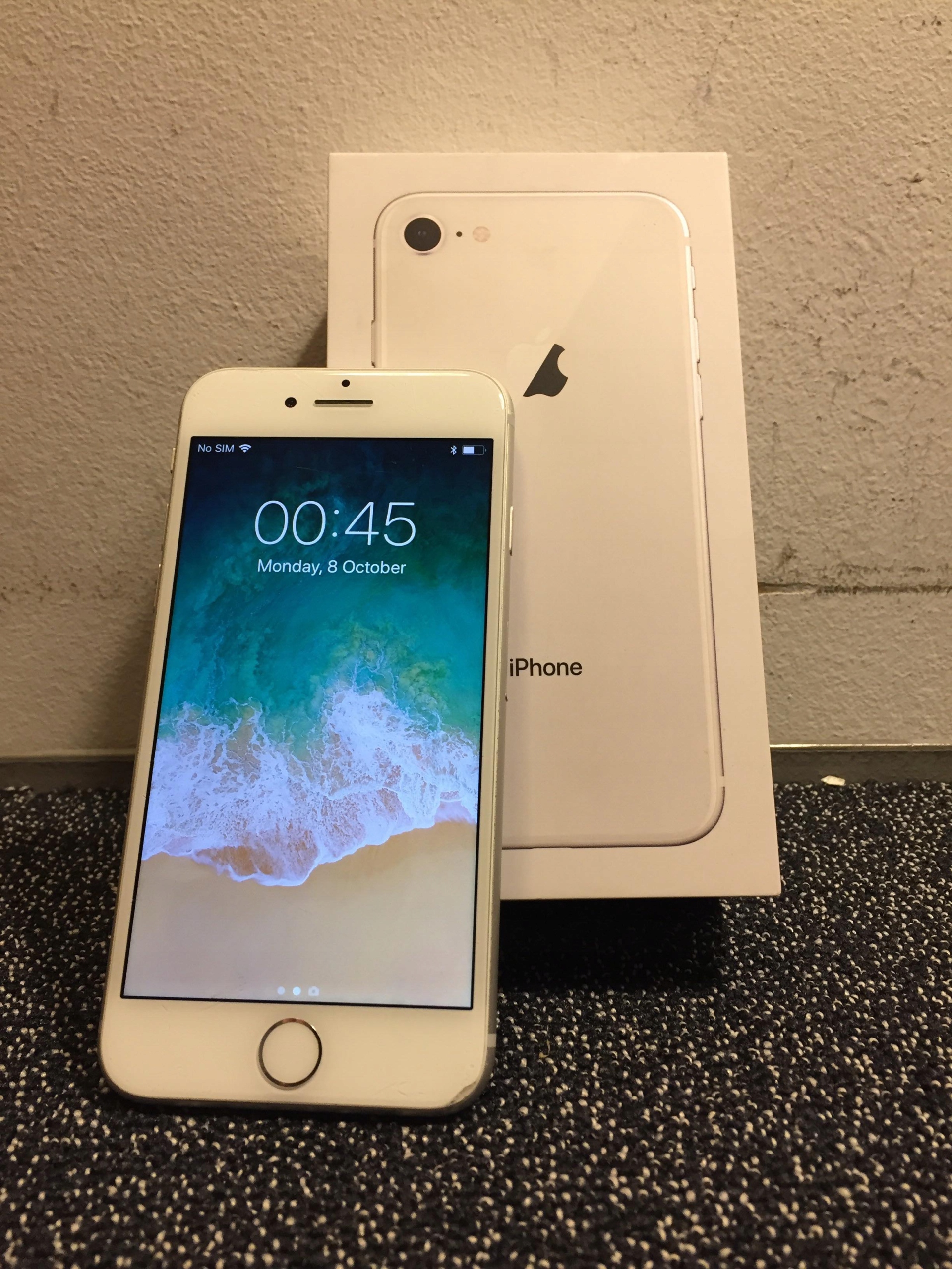 APPLE IPHONE 8 64 GB SILVER GWARANCJA ! - 7674788625 - oficjalne ... APPLE IPHONE 8 64 GB SILVER GWARANCJA ! - 7674788625 - oficjalne ...