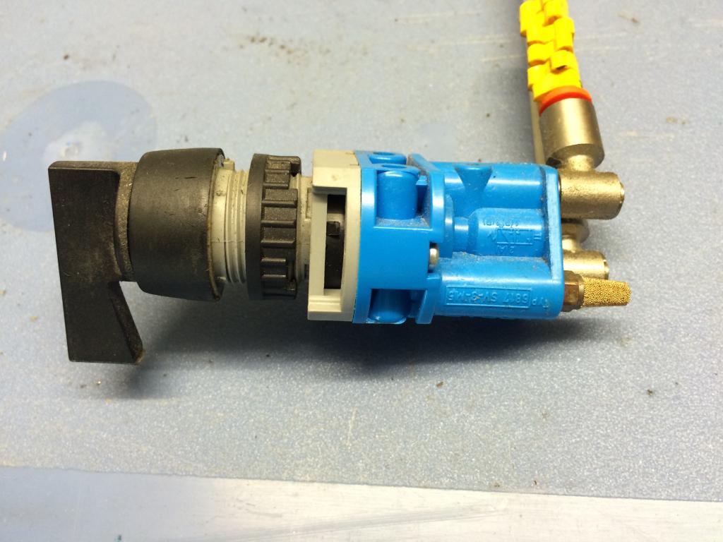 Festo 6817 SV-3-M5 przelacznik powietrza.+ tlumik - 7122856762 ...