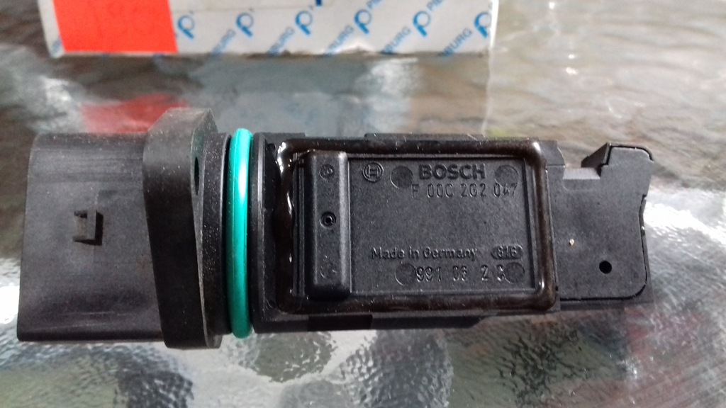 Przepływomierz powietrza F00C2G2000 BOSCH - 7295050408 - oficjalne ...