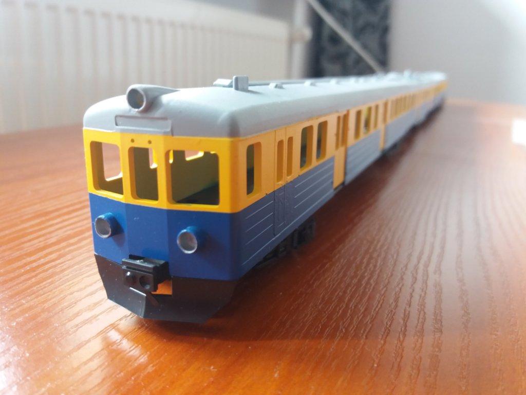 PKP EN57 KOMPLETNY ZESTAW Z NAPĘDEM - 7307011572 - oficjalne archiwum ...