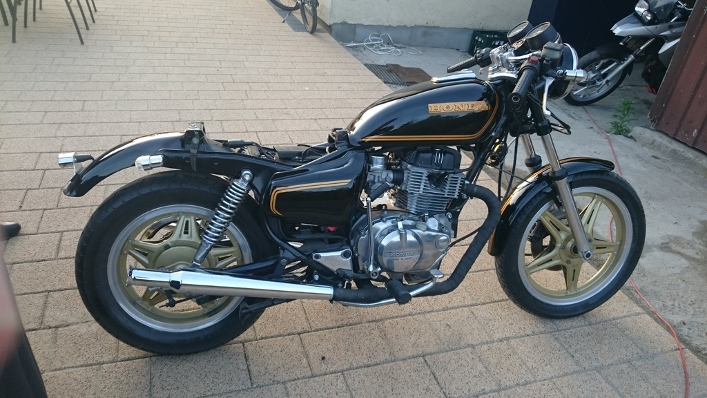 Honda cm400 custom. Cafe racer idealnie odnowiona - 7372361649 ...