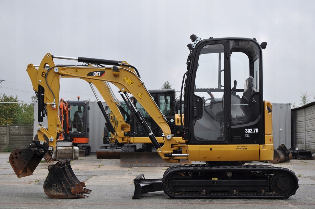 Minikoparka CAT CATERPILLAR 302.7 303 2017R. DEMO - 7505682779 ...