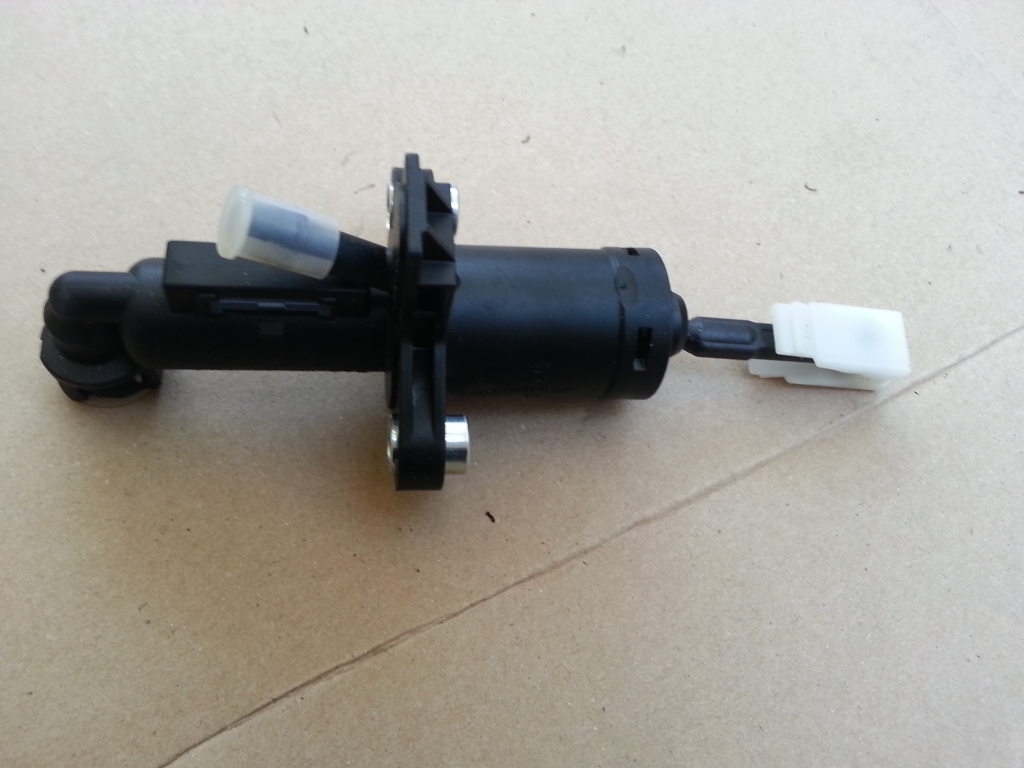 POMPKA SPRZĘGŁA WYSPRZĘGLIK VW Polo 10- 6R0721388A - 6893675648 ...