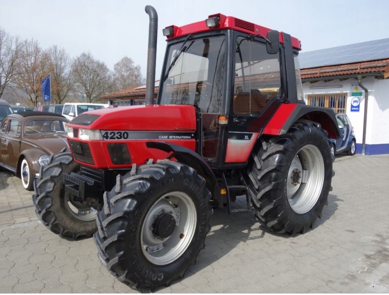Case 4230 z kabiną i napędem na cztery koła - 7684880706 - oficjalne ...