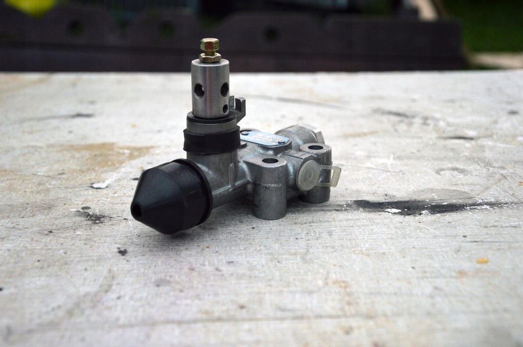 KNORR zawór poziomujący SV1395 - 7522656637 - oficjalne archiwum Allegro