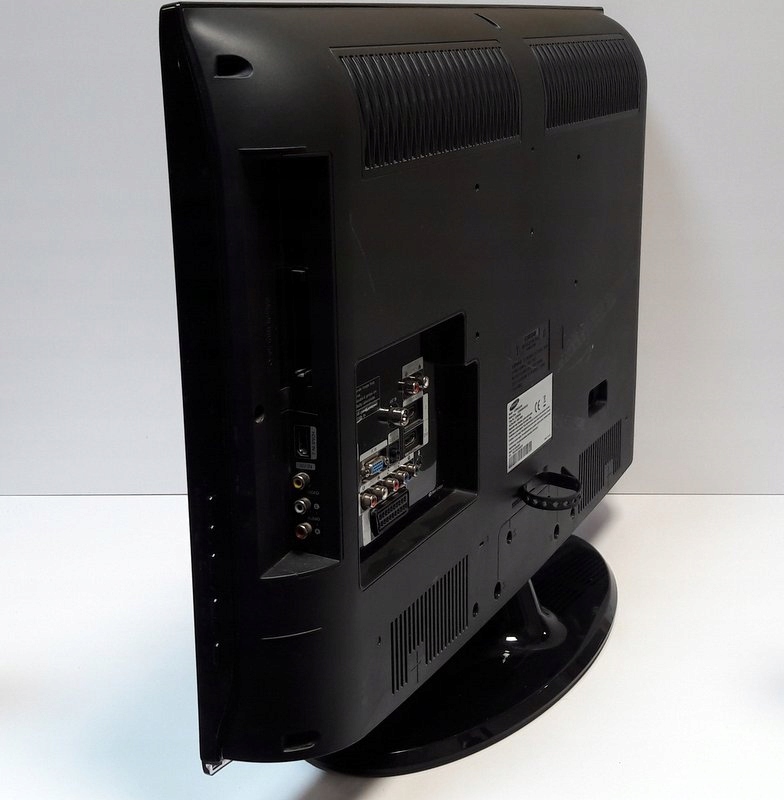 TELEWIZOR SAMSUNG LCD 26 CALI LE26B450C4W - 7699959008 - oficjalne ...