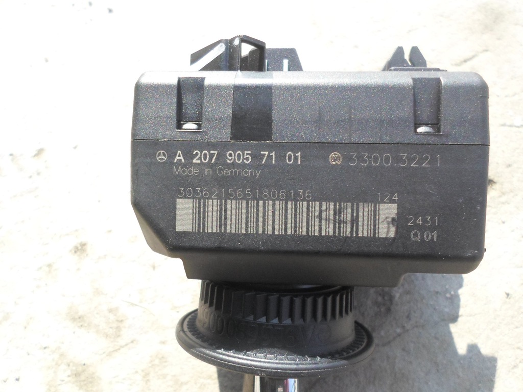 MERCEDES W204 LIFT BLOKADA STACYJKA 2045458132 2.2 - 7446652907 ...