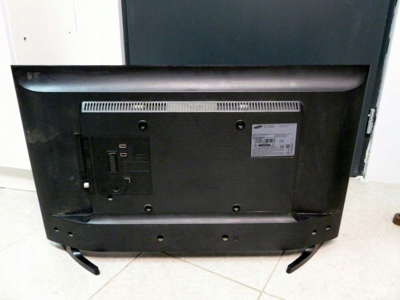 TELEWIZOR SAMSUNG UE32J4000 + PILOT + KABLE - 7406717170 - oficjalne ...