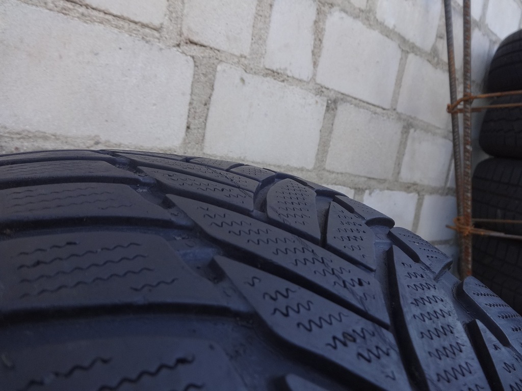 OPONY ZIMOWE DUNLOP 205/55r16 205 55 16 5mm!! - 6944151890 - oficjalne archiwum Allegro