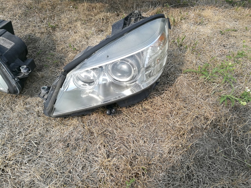 Mercedes W204 xenon skrętny A2048202959 LEWY EURO - 7587165478 ...