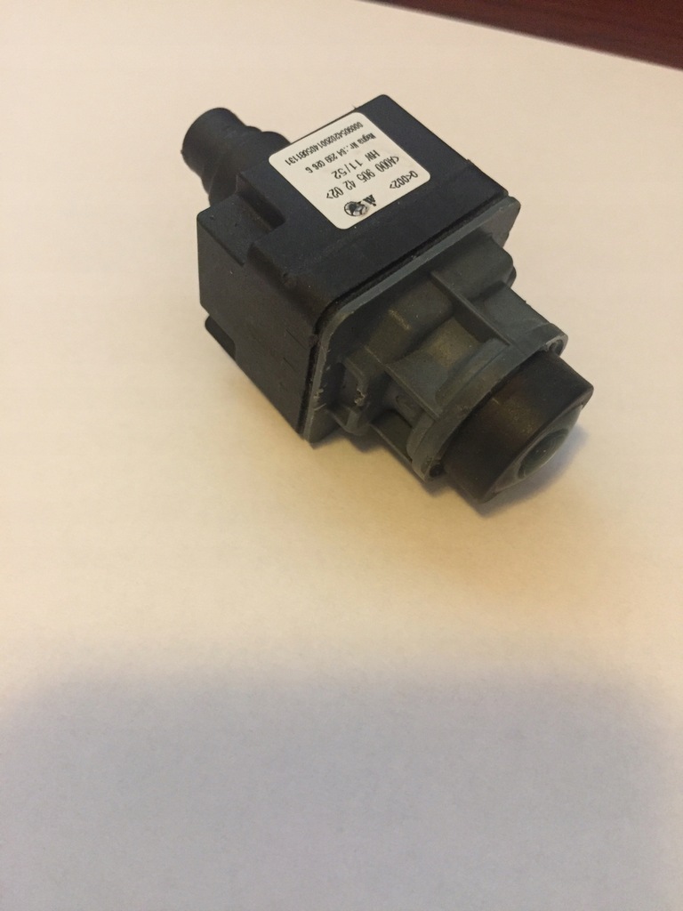 Kamerka Mercedes Benz A0009054202 - 7496089411 - oficjalne archiwum Allegro