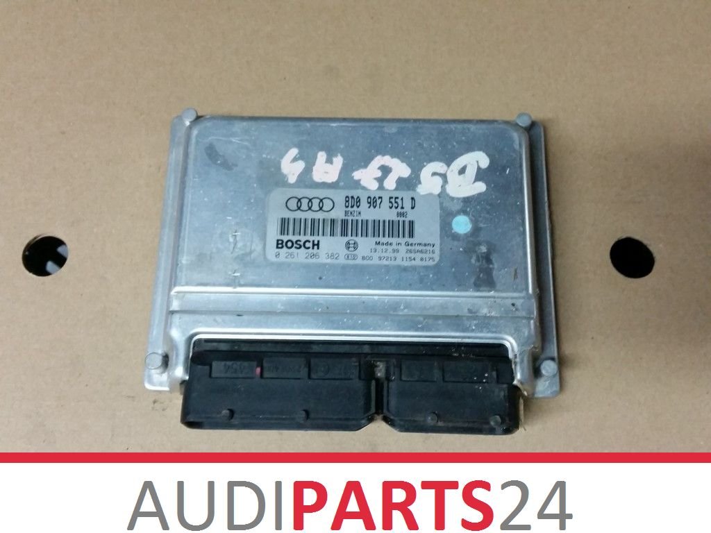 Sterownik silnika komputer Audi S4 B5 8D0907551D - 6439213486 ...