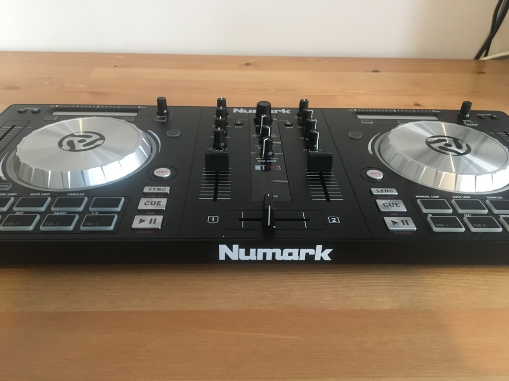 Numark Mixtrack PRO 3 - 7240472495 - oficjalne archiwum Allegro
