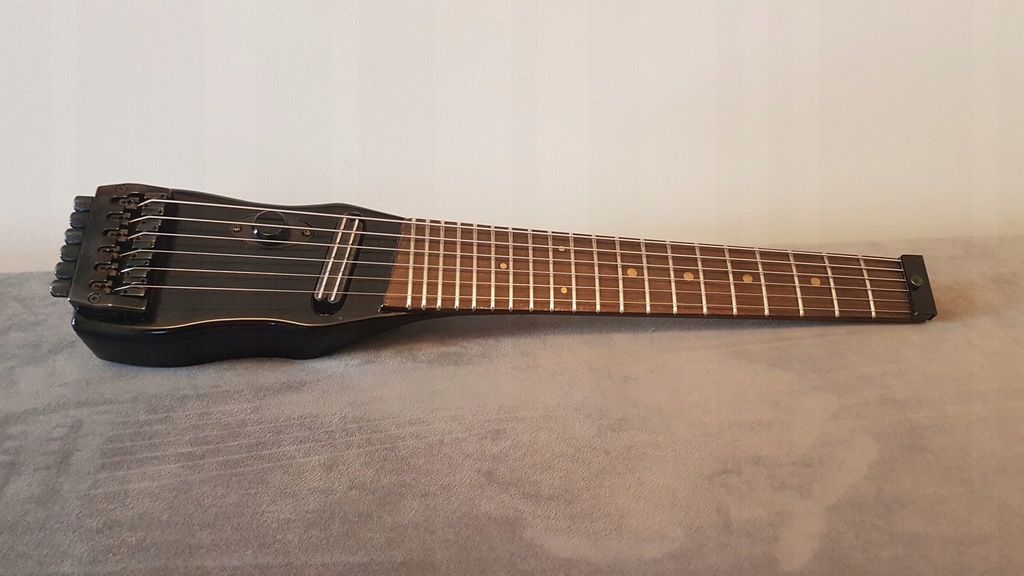Elektryczna gitara podróżna LAPSTICK - unikat - 7608213934 - oficjalne ...