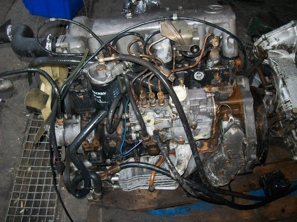 Silnik Mercedes MB 100 2,4 Diesel - 7055280243 - oficjalne archiwum Allegro