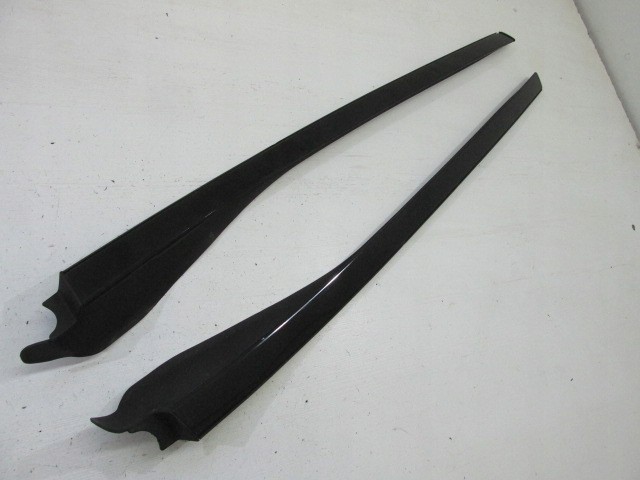 LISTWA LISTWY SZYBY PRZEDNIEJ MERCEDES GLA W156 - 7409689029 ...